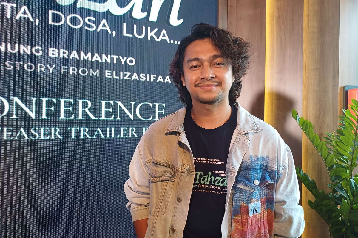 Deva Mahenra: Mencintai Karakternya yang Kompleks di La Tahzan